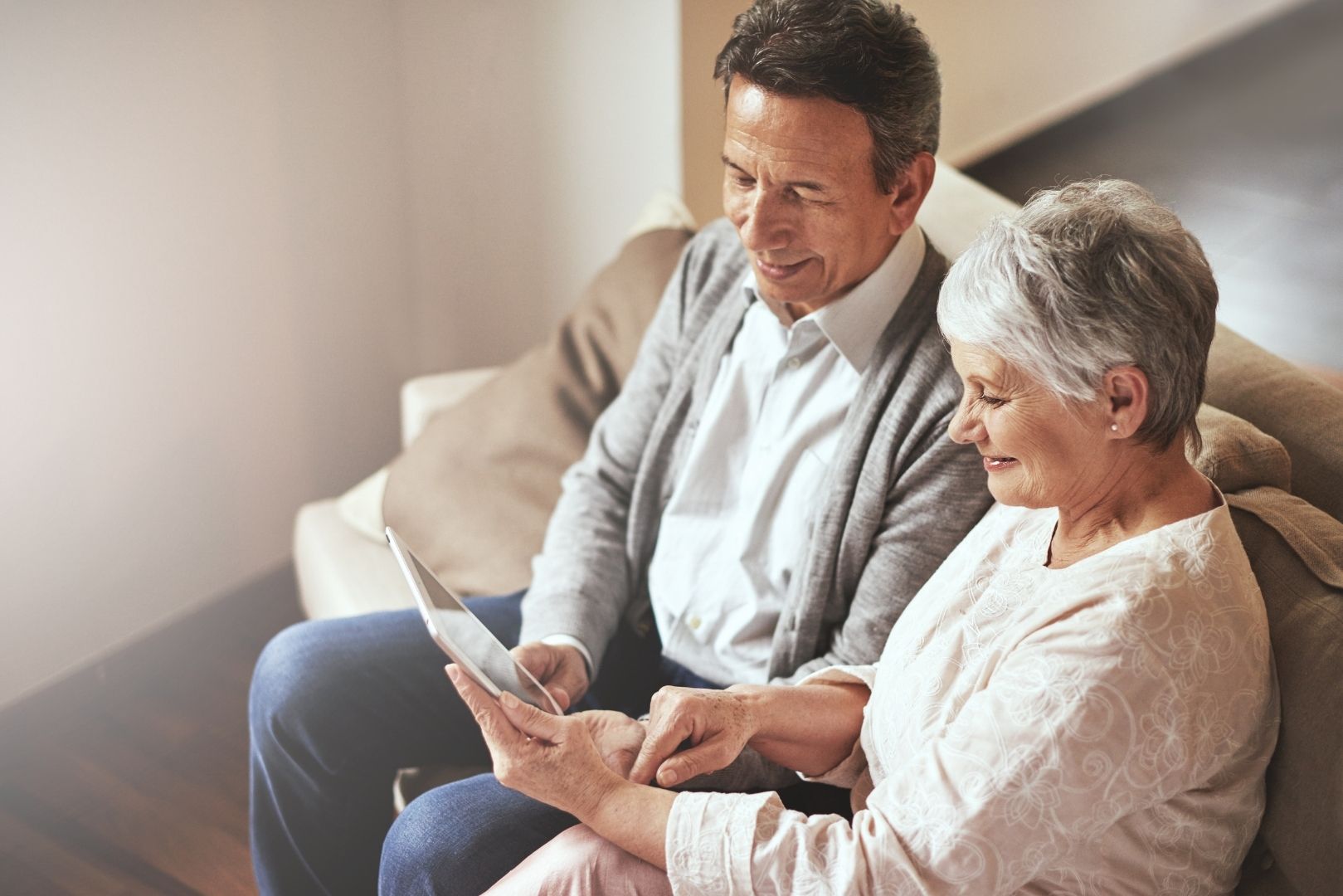 Tech Education for Seniors - Ashbrook Village Assisted Living